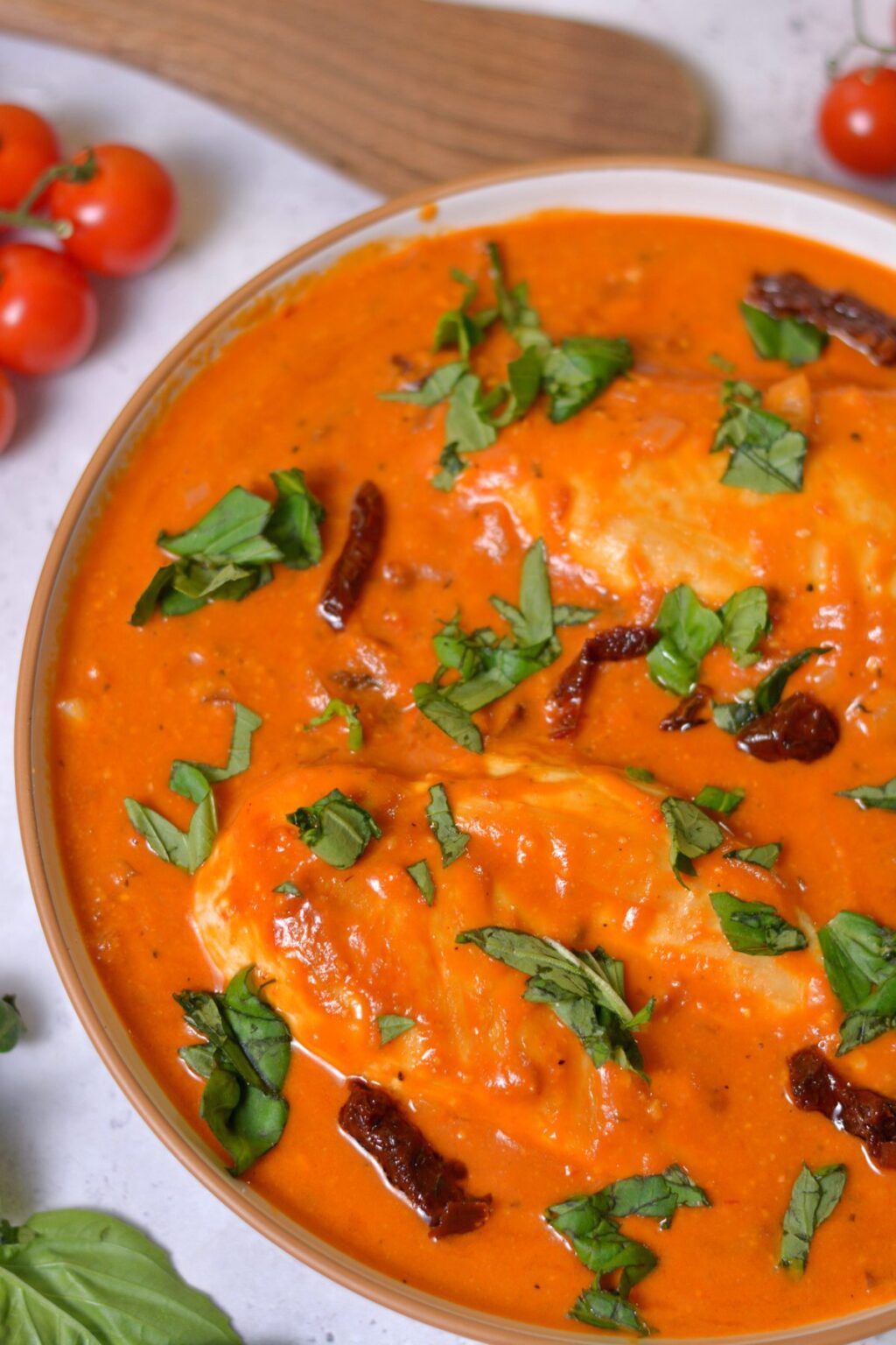 Chicken With Red Pesto Sauce - Joy to the Food